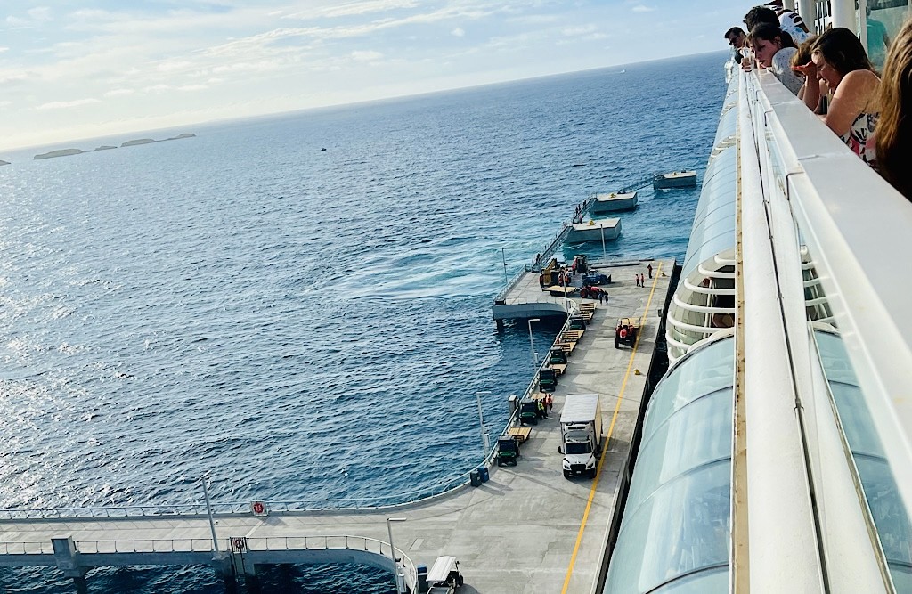 The Disney Magic is Officially Docked at Lookout Cay at Lighthouse ...