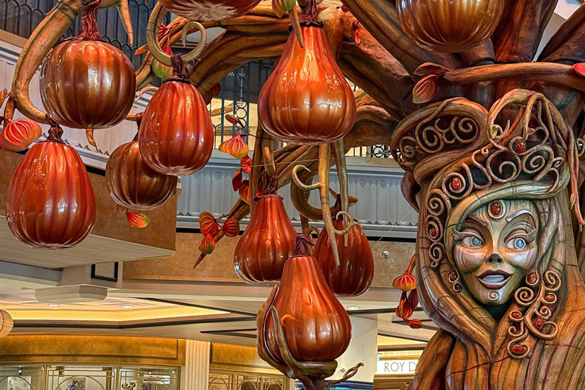 FIRST LOOK at Ginger, the Disney Treasure’s New Halloween Tree - DCL Fan